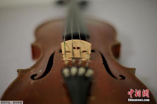 纽约将拍卖名人藏品 包括爱因斯坦小提琴_拍卖资讯_美术网-Mei-shu.com